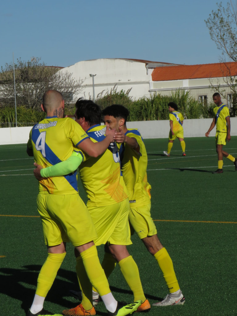 FUTEBOL, ÉPOCA 2021/2022, Série A – CLUBE FERROVIÁRIO DE PORTUGAL 2 – 1 ...